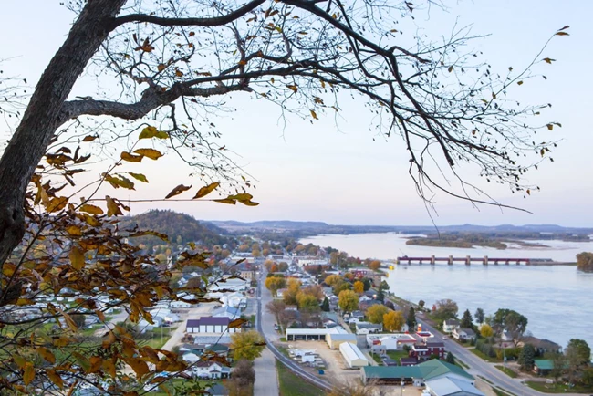 Bellevue, Iowa | Storied and Scenic Region | Travel Iowa