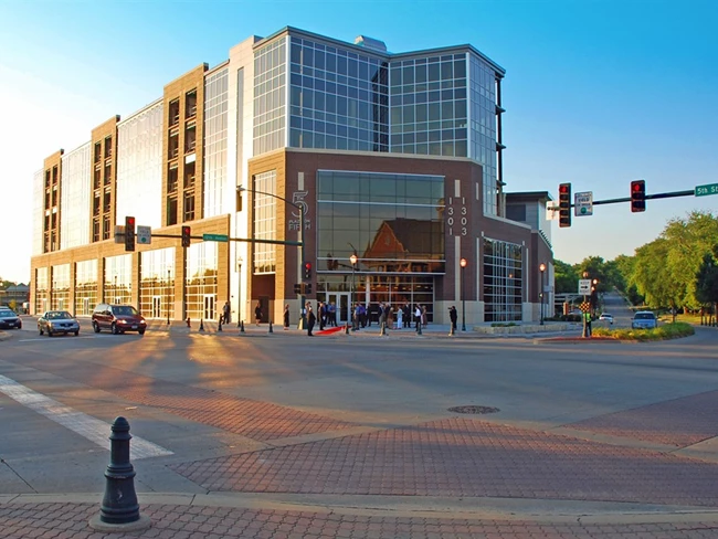 Coralville, Iowa | Storied and Scenic Region | Travel Iowa