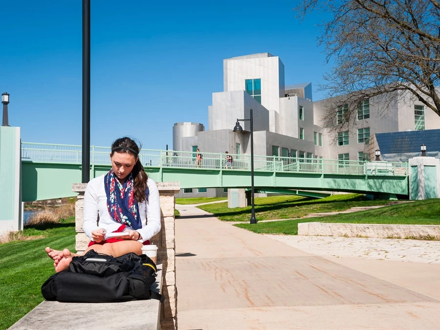 Iowa City, Iowa | Storied and Scenic Region | Travel Iowa