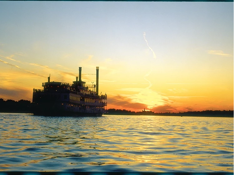 Davenport, Iowa | Storied and Scenic Region | Travel Iowa