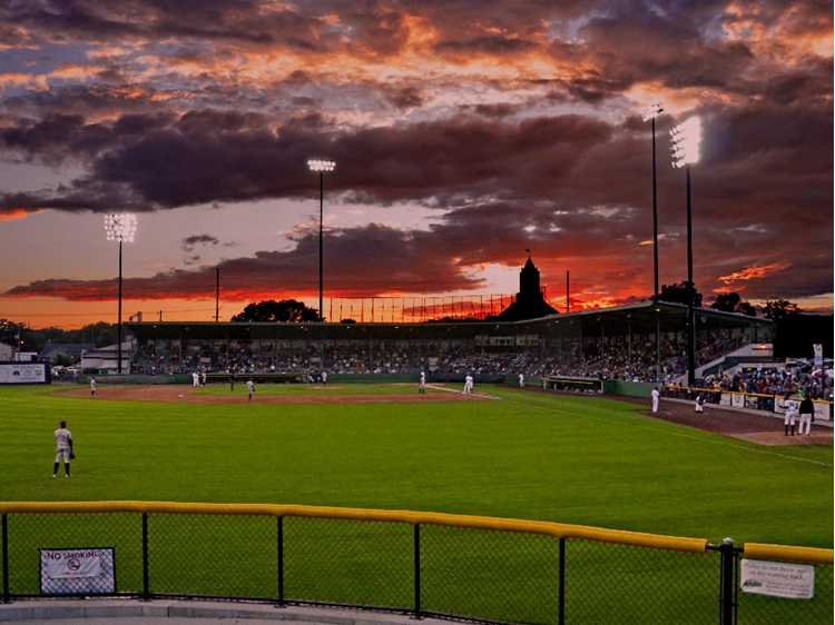 Clinton, Iowa | Storied and Scenic Region | Travel Iowa