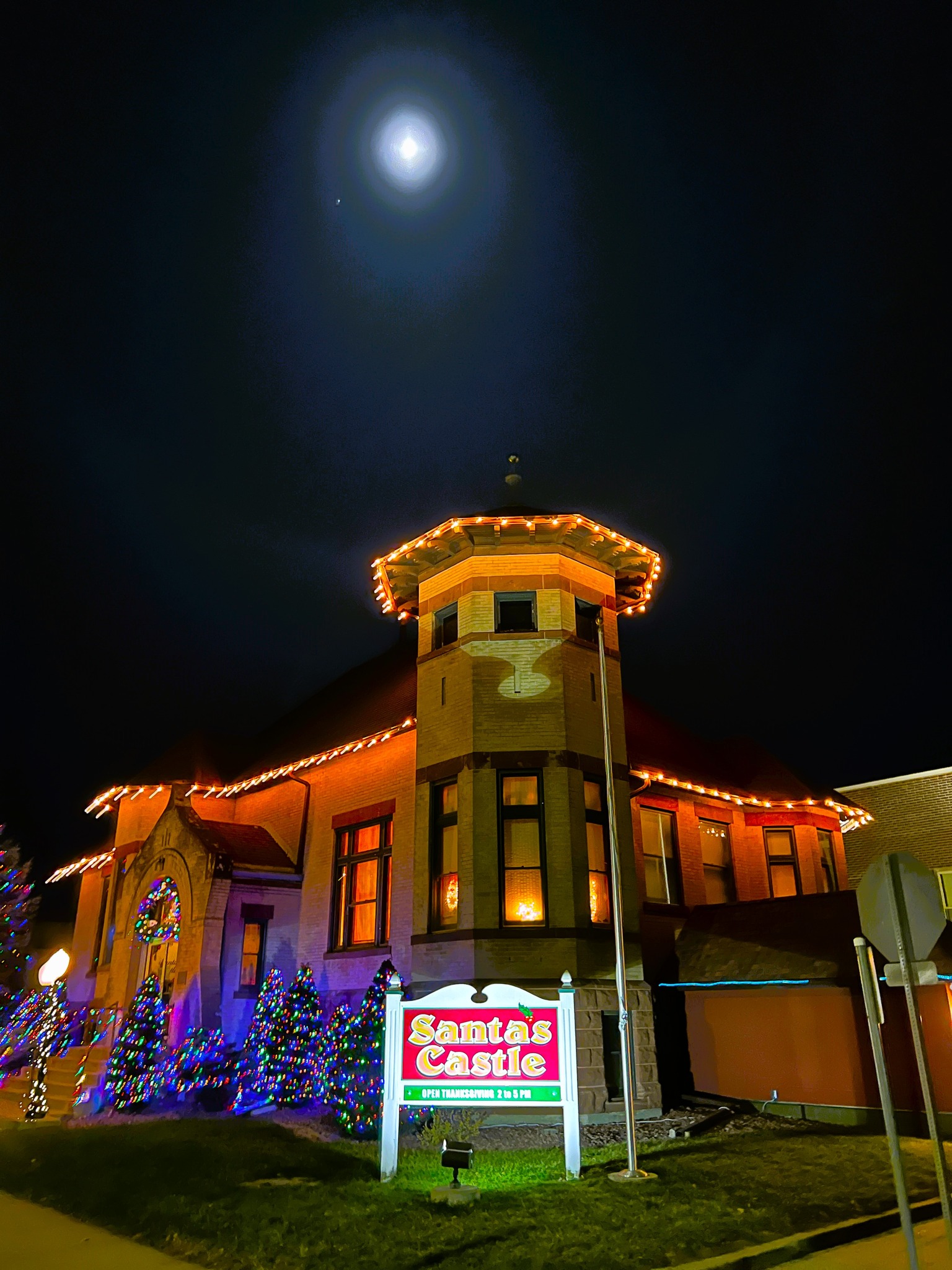 Santa's Castle | Storm Lake, Iowa | Travel Iowa