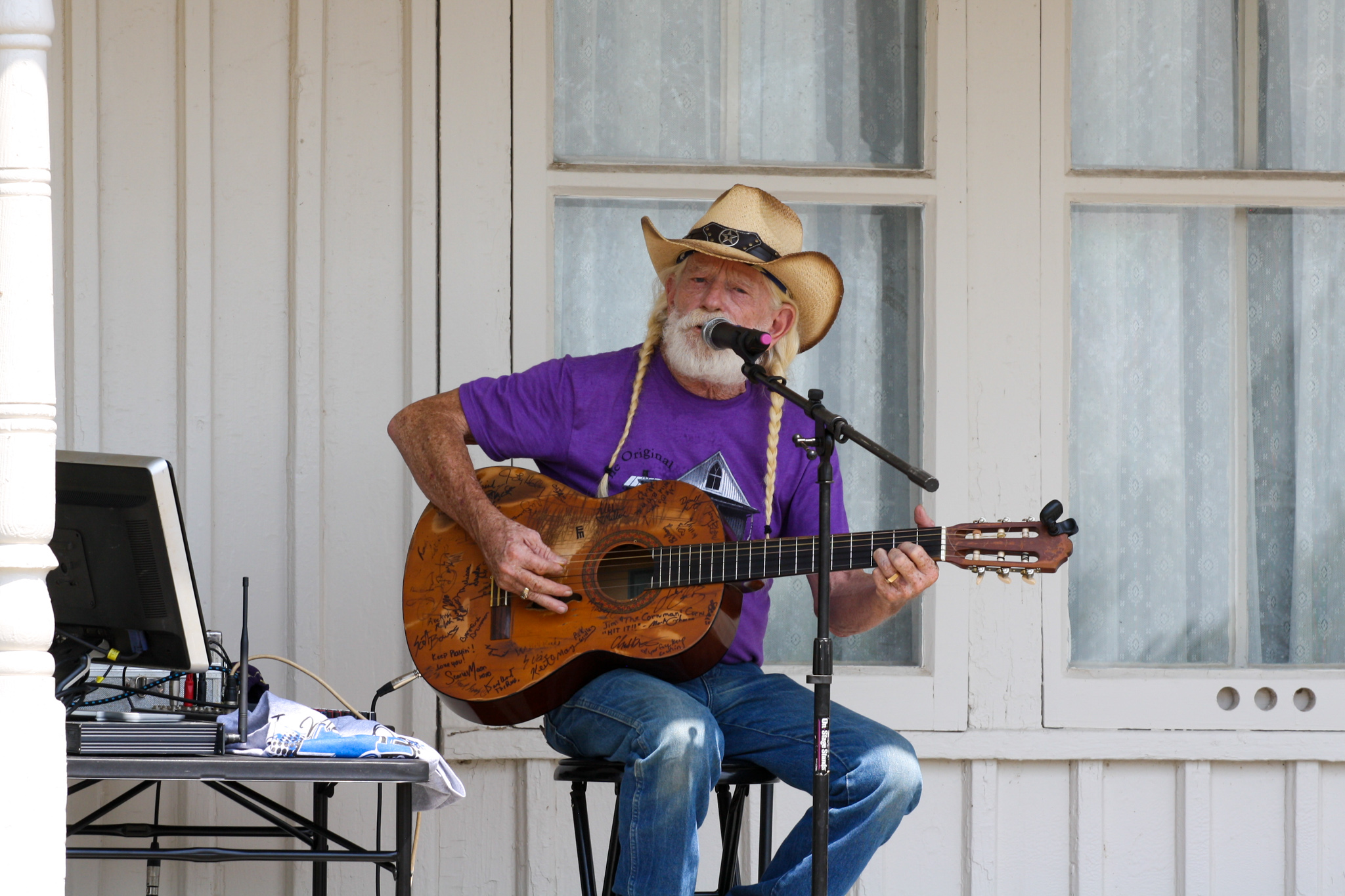 Porchfest | Eldon, Iowa | Travel Iowa