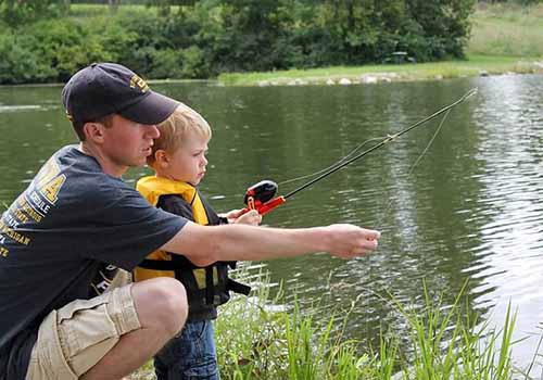 Five Family-Friendly Fishing Spots | Travel Iowa