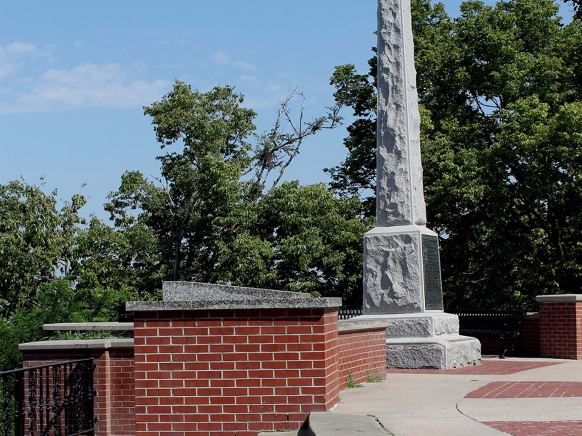 Lincoln Monument | Council Bluffs, Iowa | Travel Iowa
