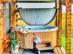 Decorah High Point Cabins | Decorah, Iowa | Travel Iowa