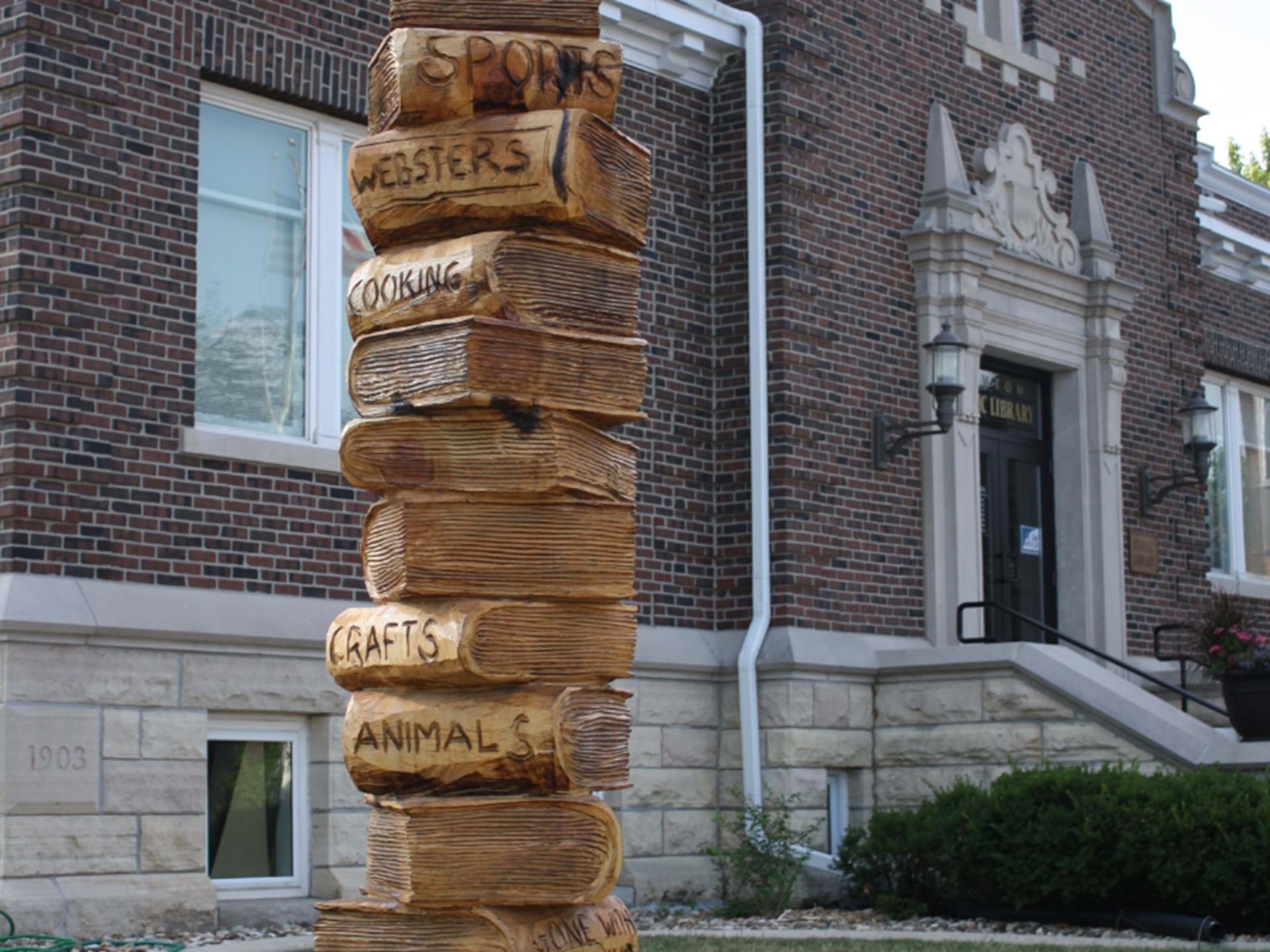 Chainsaw Carvings Tour | Vinton, Iowa | Travel Iowa
