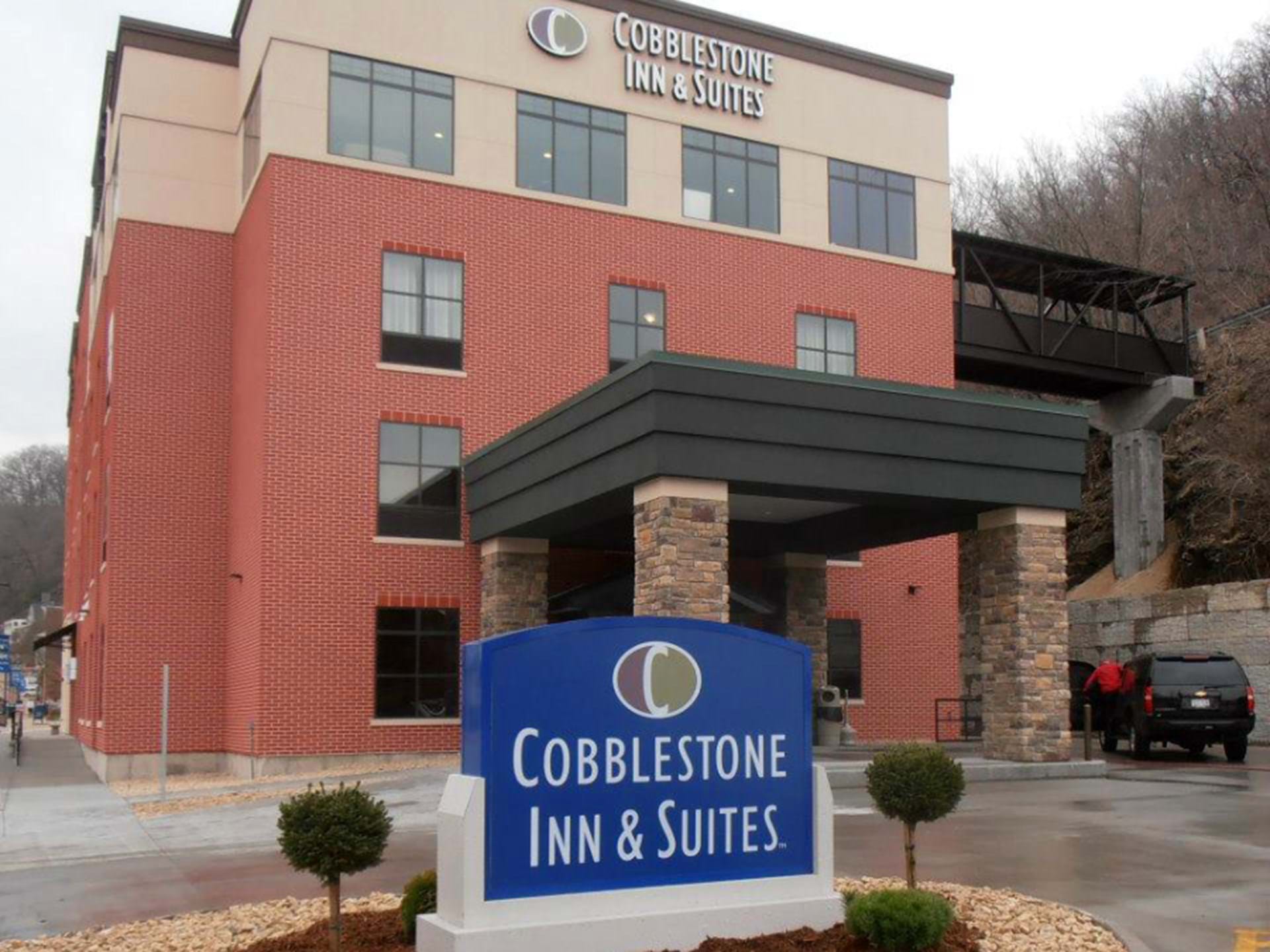 Cobblestone Inn & Suites | Marquette, Iowa | Travel Iowa