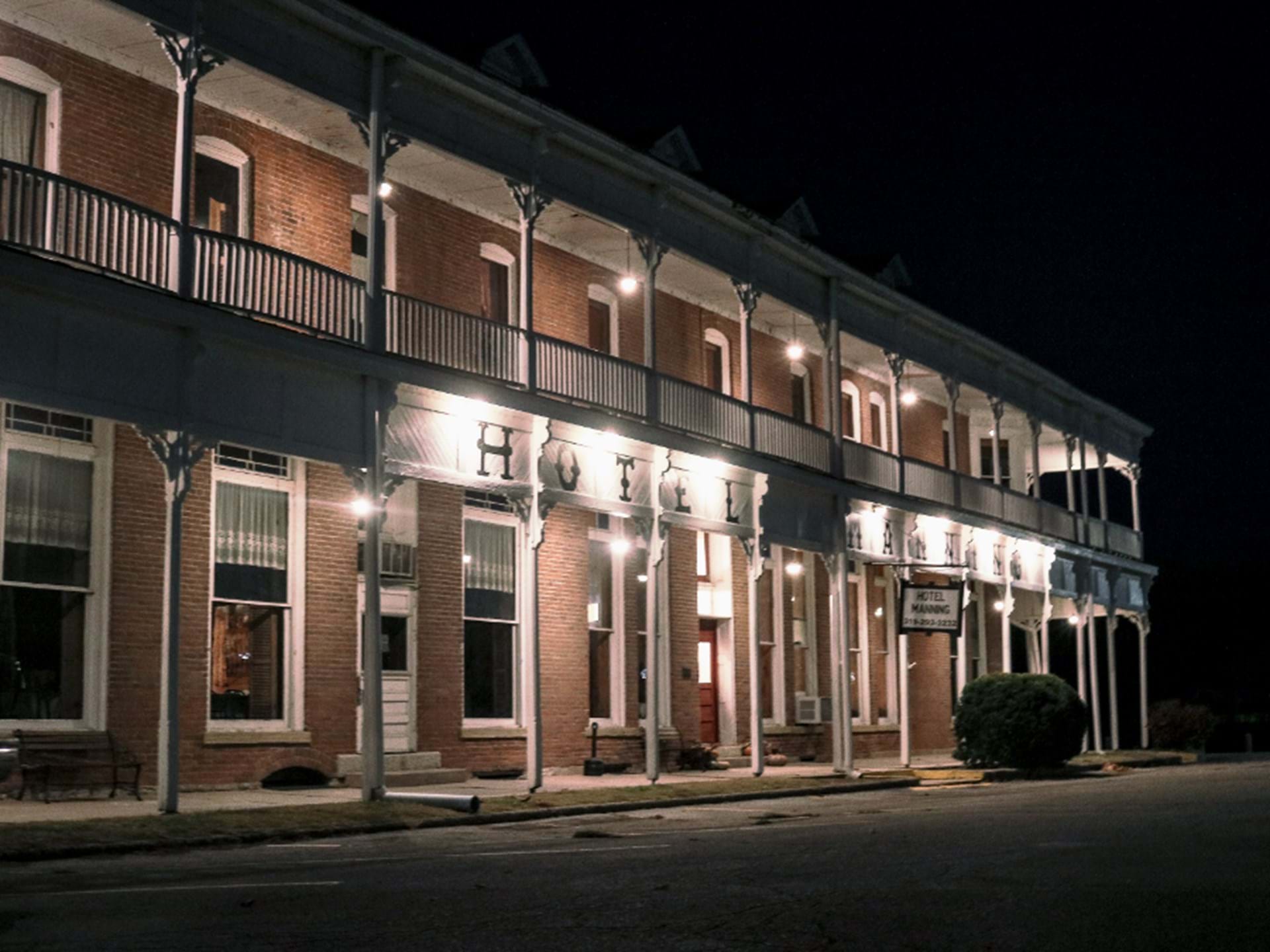 Hotel Manning | Keosauqua, Iowa | Travel Iowa