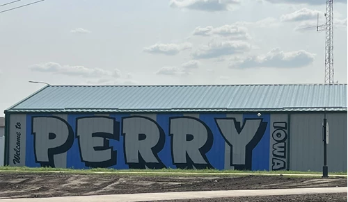 Welcome to Perry Mural | Perry, Iowa | Travel Iowa