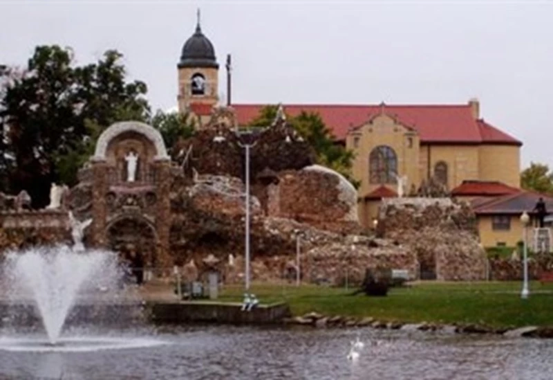 Shrine of the Grotto of the Redemption | West Bend, Iowa | Travel Iowa