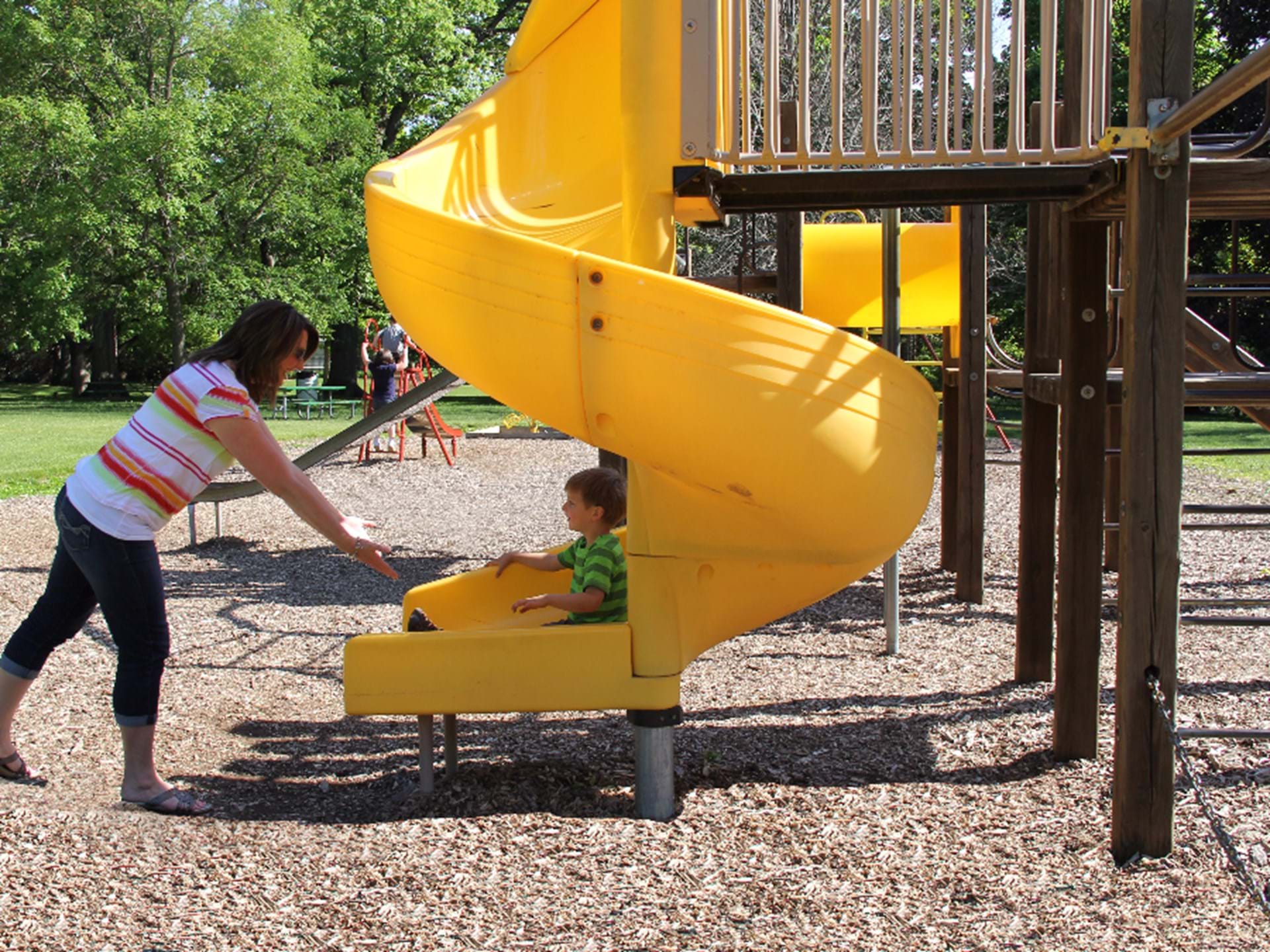 Crapo Park and Arboretum | Burlington, Iowa | Travel Iowa