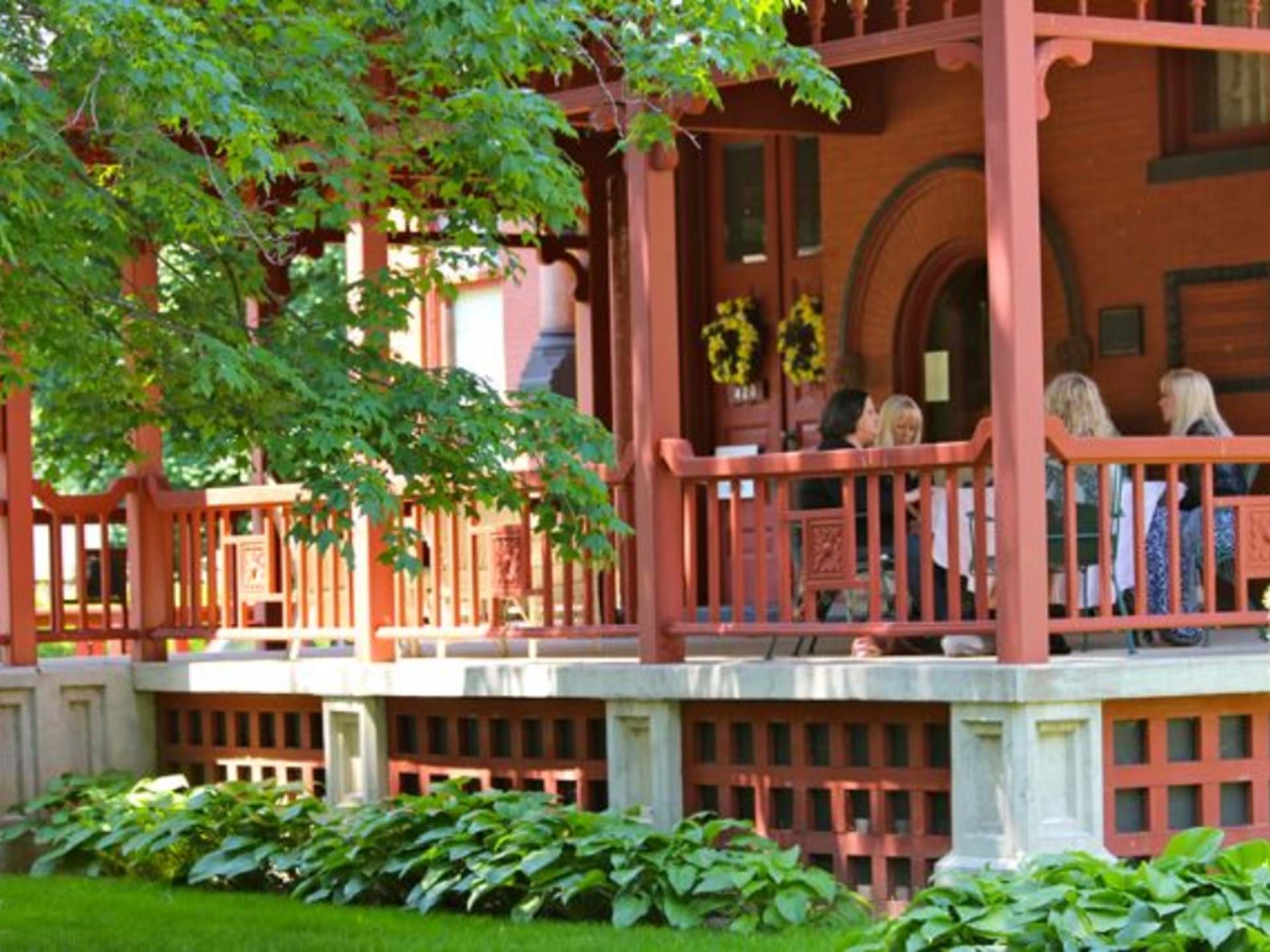 George M. Curtis Mansion | Clinton, Iowa | Travel Iowa