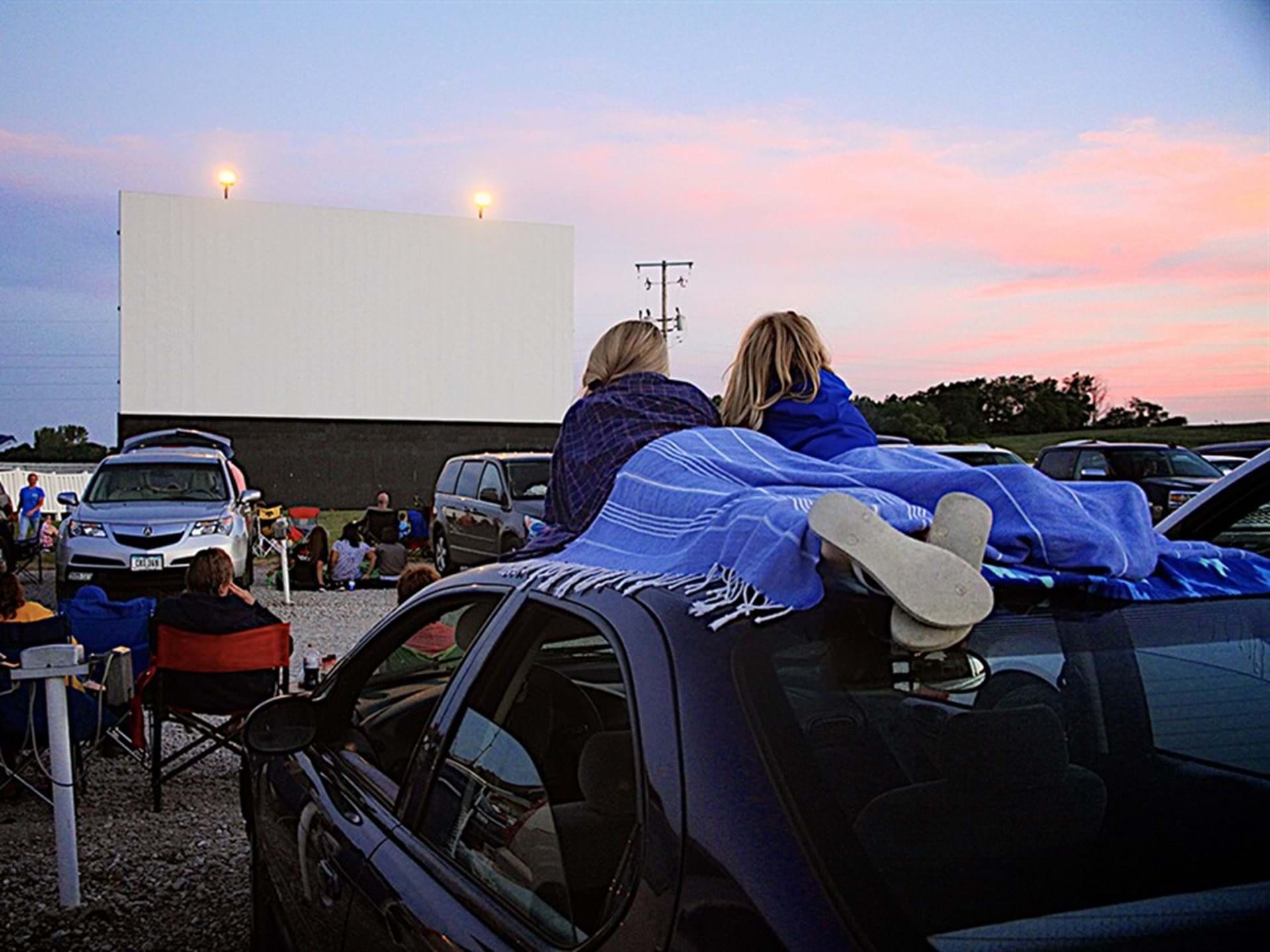 Valle Drive-In Theatre | Newton, Iowa | Travel Iowa